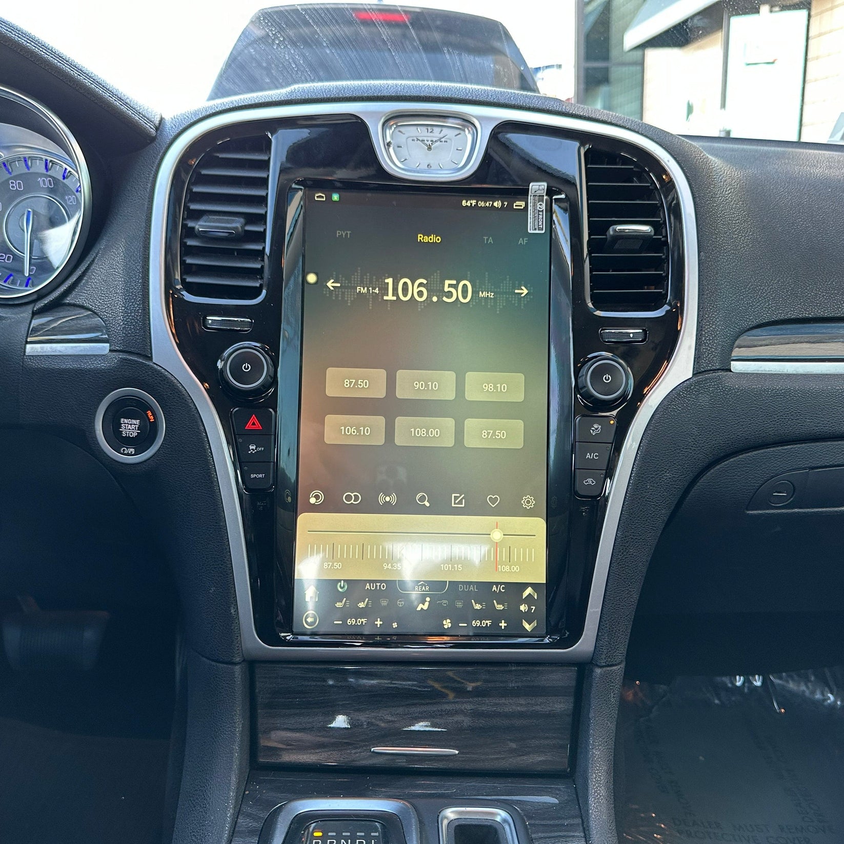 Buy Now 13.6" Vertical Screen Android 13/14 Navigation Radio for ...